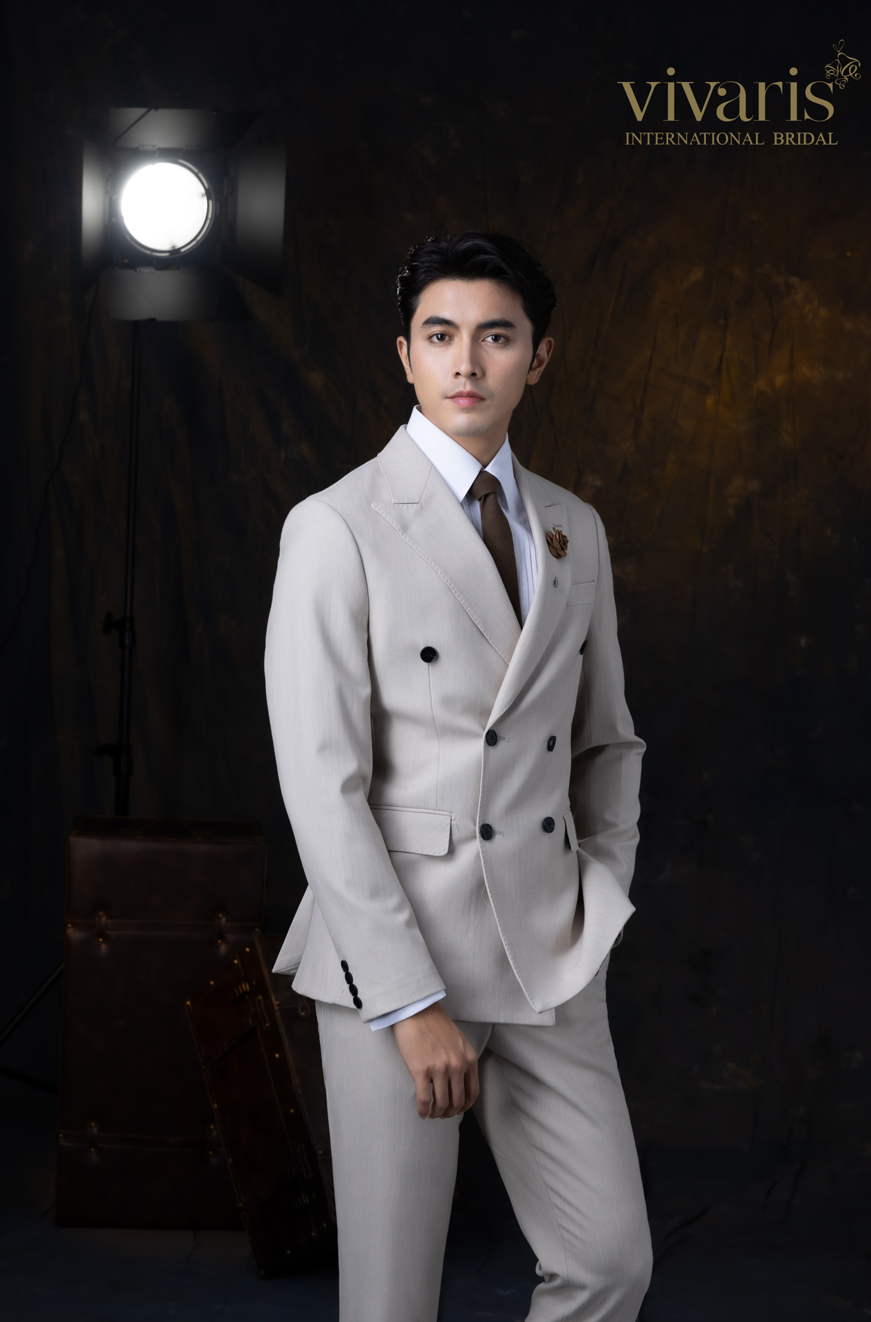 SUIT_PON6 - Vivaris International Bridal