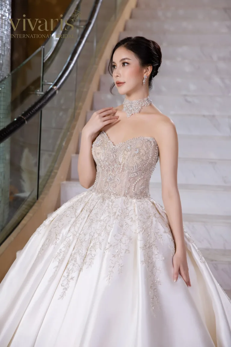 mook - Vivaris International Bridal